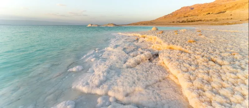 Swimming and sunbathing in Jordan | Ask Aladdin